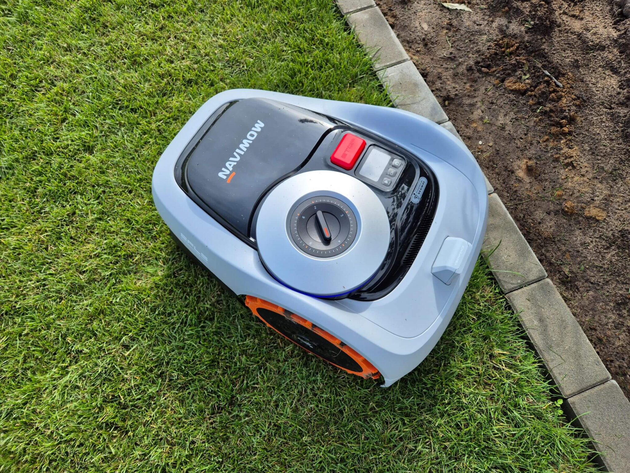 Navimow i105E Mähroboter Test - Roboterwelt24.de - Ratgeber, Infos & Tests